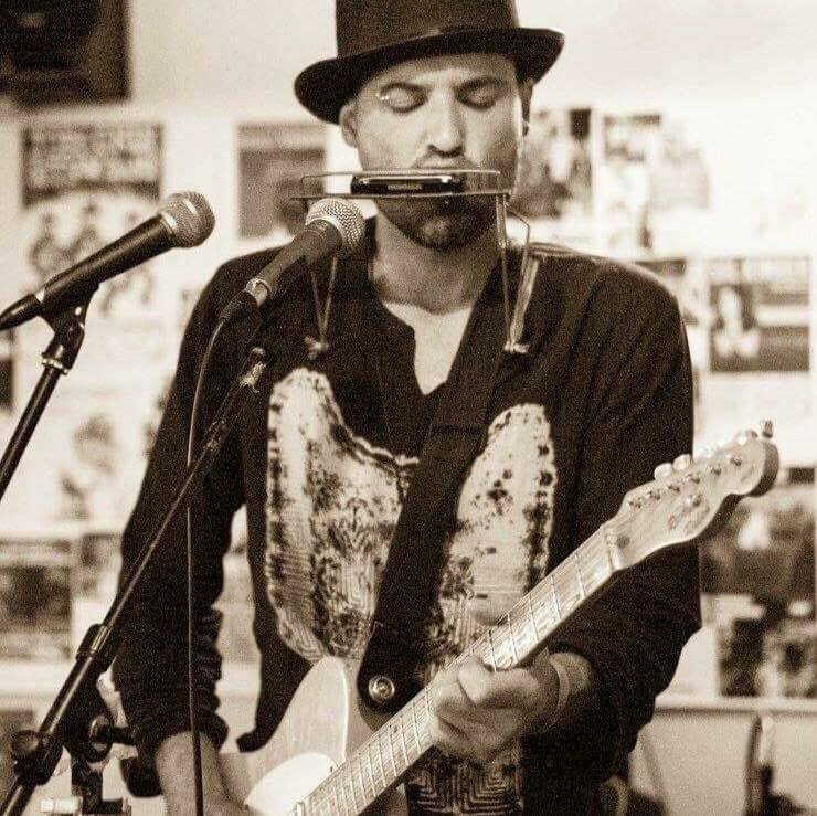 Live Music: Ari Neufeld at the Frog City Cafe - Visit Penticton