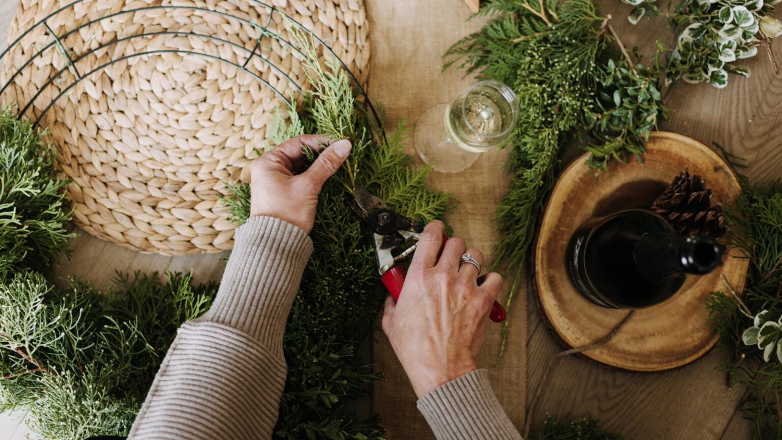 Grinch Tree Workshop at Tinhorn Creek Vineyard - Visit Penticton