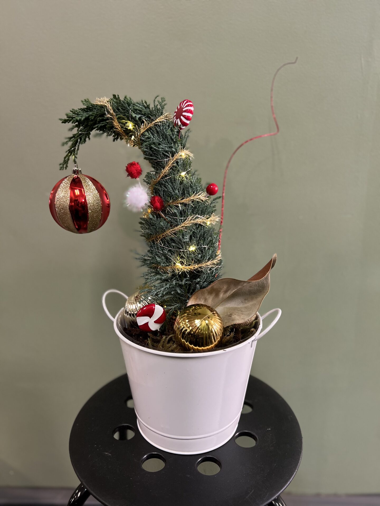Last Call Grinch Tree Workshop at Sahara Garden Art - Visit Penticton